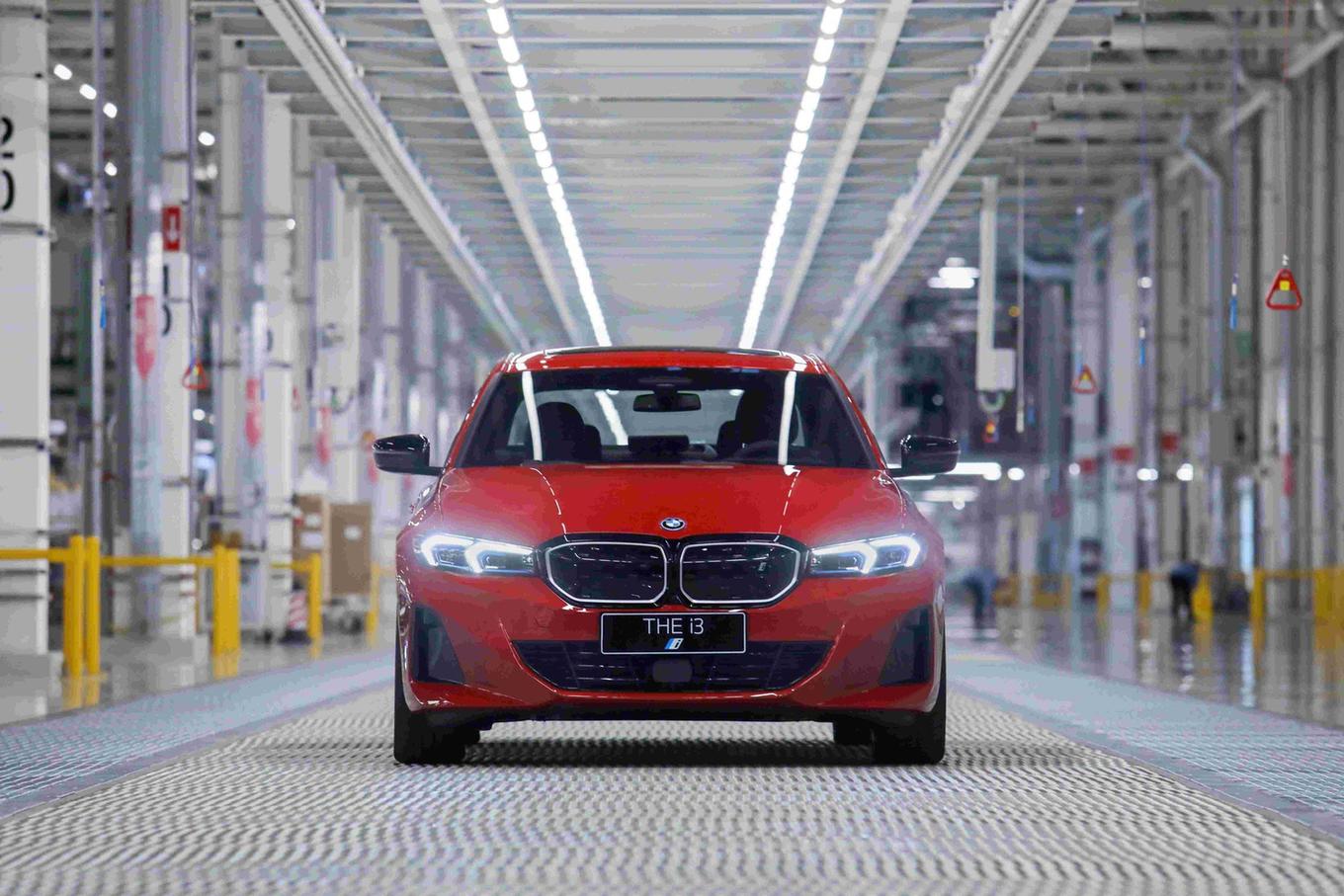 iFACTORY生产战略驱动，全新纯电动BMW i3 eDrive40L入市 - 油门到底